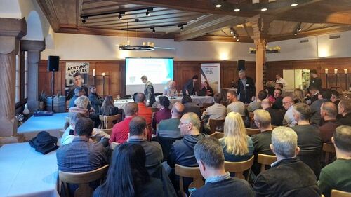 Klettgauer Bote: Christian Leu wird Ehrenmitglied des AGVS SSH